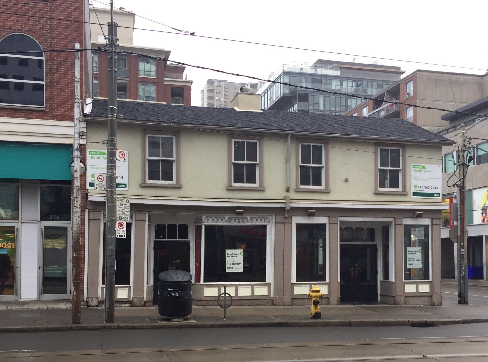 Toronto’s Trendy Queen Street West Is Filling With Empty Storefronts ...
