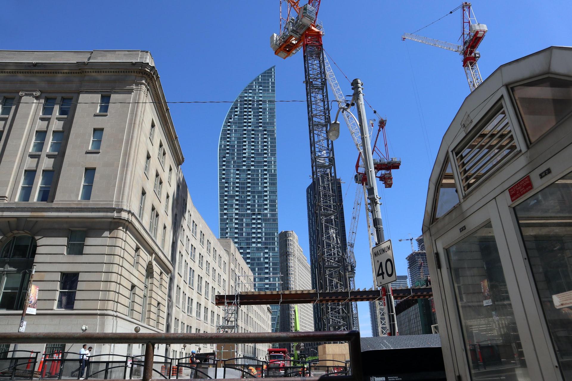 Canadian Real Estate Has “Amplified Risk” For Lenders, False Income ...