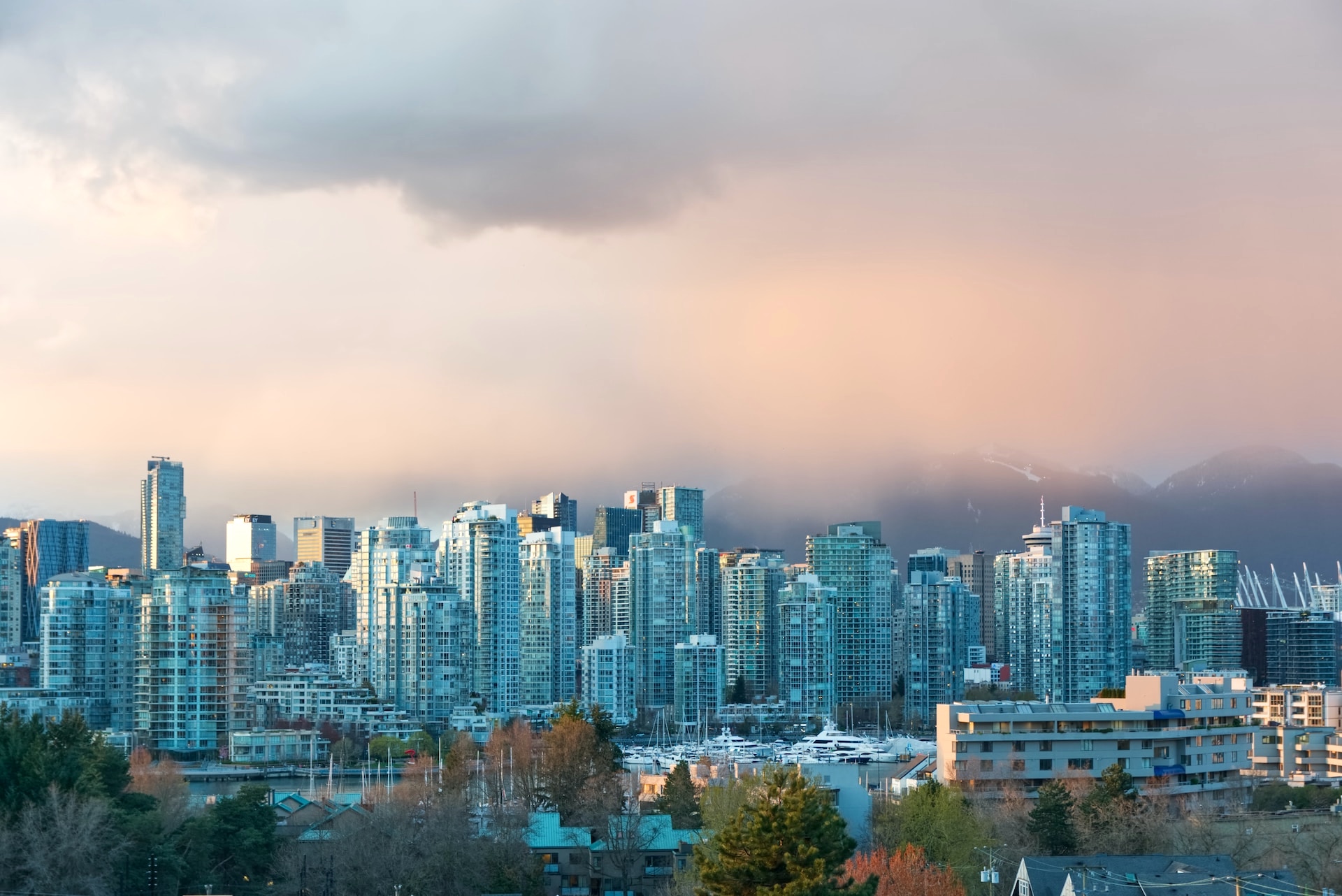 Canadian Banks Are Extending Amortizations Over 35 Years To Avoid Canadian Banks Are Extending Amortizations Over 35 Years To Avoid