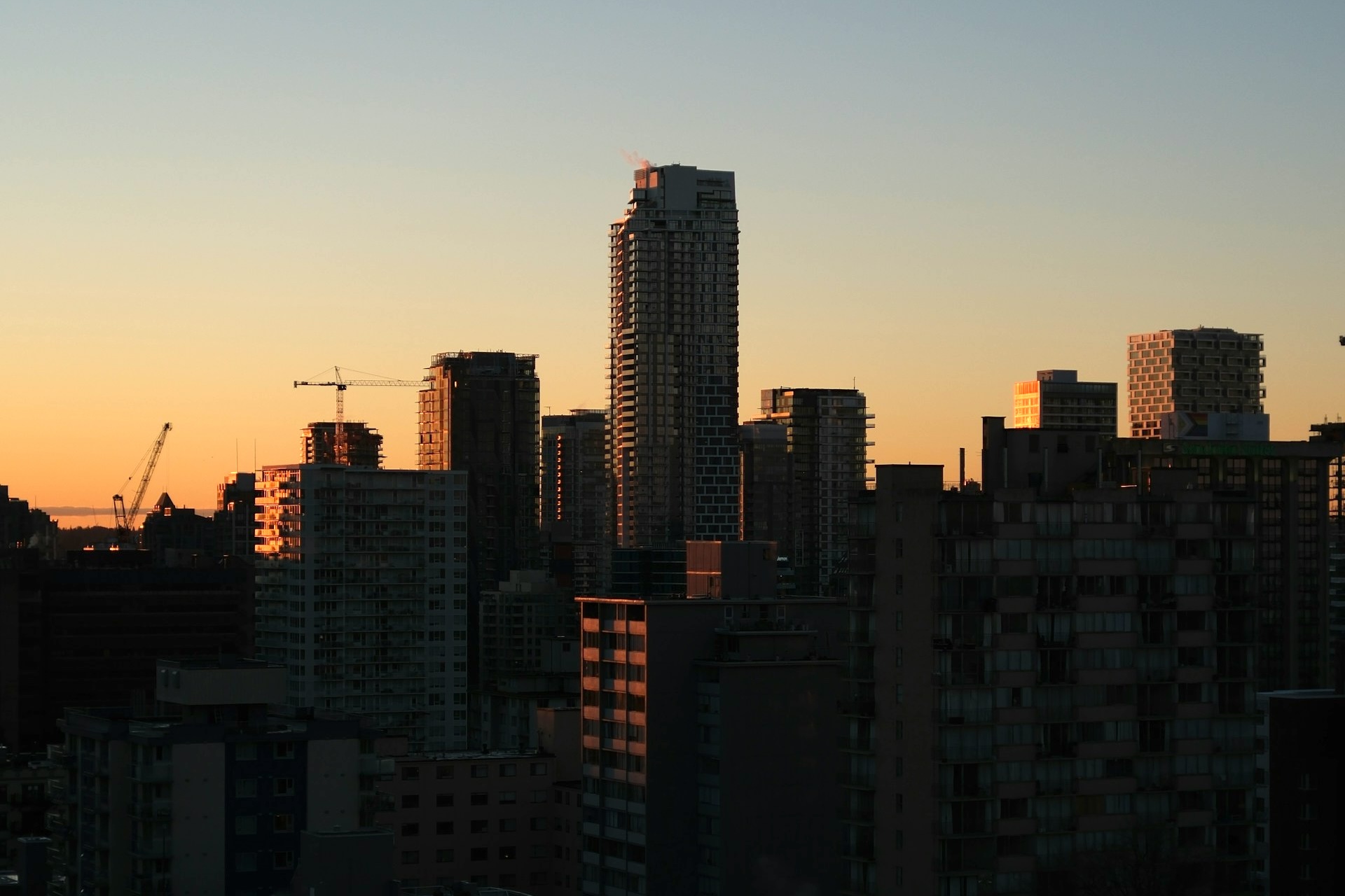 This Week’s Top Stories: Canada’s Unemployment Soars, "Hot Trade ...